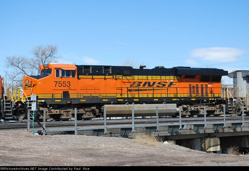 BNSF 7553